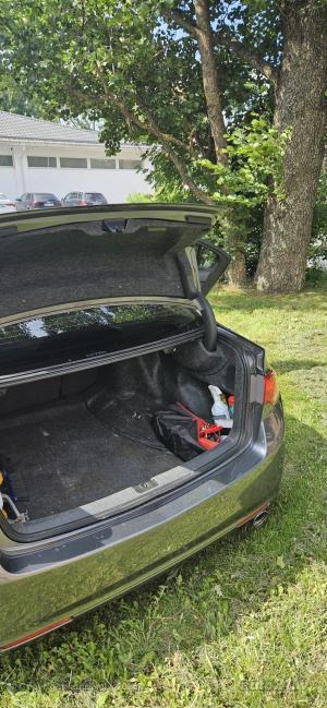 Grey Honda Accord 2013 in Tallinn, with an engine capacity of 2.00 L and mileage of 142 thousand km for 7500 €, photo 9 on AUTOMOTO.COM.LV
