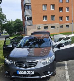 Grey Honda Accord 2013 in Tallinn, with an engine capacity of 2.00 L and mileage of 142 thousand km for 7500 €, photo 12 on AUTOMOTO.COM.LV