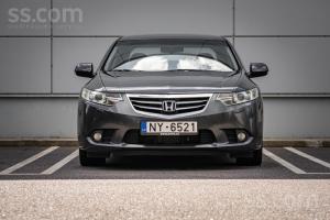 Pelēks Honda Accord 2013 Rīga, ar dzinēja tilpumu 2.20 L un nobraukumu 254 tūkst. km par 4990 €, foto 3 vietnē AUTOMOTO.COM.LV