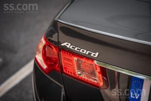 Pelēks Honda Accord 2013 Rīga, ar dzinēja tilpumu 2.20 L un nobraukumu 254 tūkst. km par 4990 €, foto 8 vietnē AUTOMOTO.COM.LV