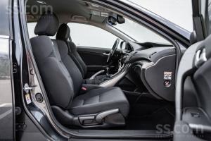 Pelēks Honda Accord 2013 Rīga, ar dzinēja tilpumu 2.20 L un nobraukumu 254 tūkst. km par 4990 €, foto 10 vietnē AUTOMOTO.COM.LV