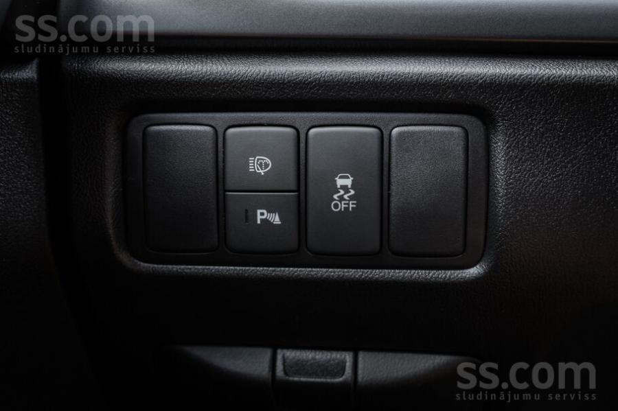 Pelēks Honda Accord 2013 Rīga, ar dzinēja tilpumu 2.20 L un nobraukumu 254 tūkst. km par 4990 €, foto 27 vietnē AUTOMOTO.COM.LV