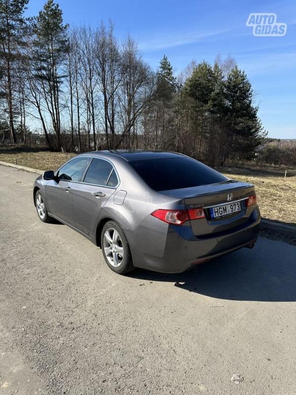 Pelēks Honda Accord 2014 Šauļi, ar dzinēja tilpumu 2.00 L un nobraukumu 84 tūkst. km par 8200 €, foto 5 vietnē AUTOMOTO.COM.LV