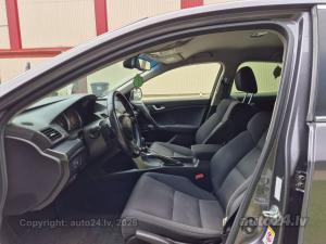 Grey Honda Accord 2014 in Tallinn, with an engine capacity of 2.00 L and mileage of 172 thousand km for 6999 €, photo 11 on AUTOMOTO.COM.LV