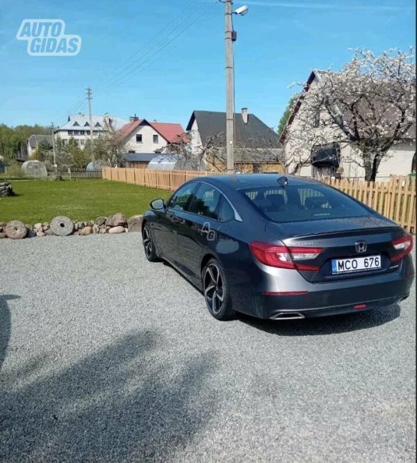 Pelēks Honda Accord 2018 Panevēža, ar dzinēja tilpumu 1.50 L un nobraukumu 76 tūkst. km par 15000 €, foto 6 vietnē AUTOMOTO.COM.LV