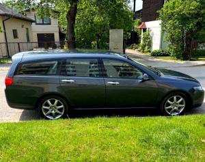 Pelēks Honda Accord 2003 Cēsis, ar dzinēja tilpumu 2.00 L un nobraukumu 325 tūkst. km par 700 €, foto 4 vietnē AUTOMOTO.COM.LV