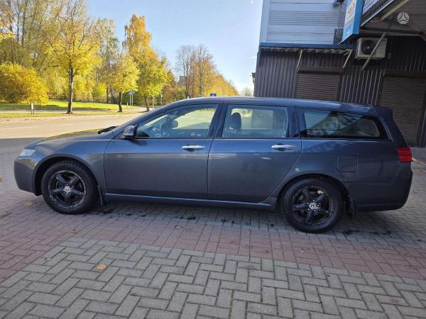 Pelēks Honda Accord 2004 Šilutė, ar dzinēja tilpumu 2.00 L un nobraukumu 288 tūkst. km par 1200 €, foto 4 vietnē AUTOMOTO.COM.LV