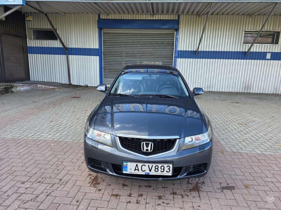 Pelēks Honda Accord 2004 Šilutė, ar dzinēja tilpumu 2.00 L un nobraukumu 288 tūkst. km par 1200 €, foto 6 vietnē AUTOMOTO.COM.LV