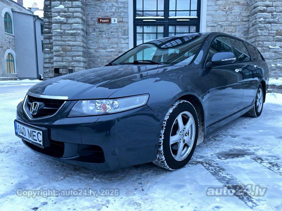 Pelēks Honda Accord 2004 Tallina, ar dzinēja tilpumu 2.00 L un nobraukumu 0 tūkst. km par 1249 €, foto 1 vietnē AUTOMOTO.COM.LV