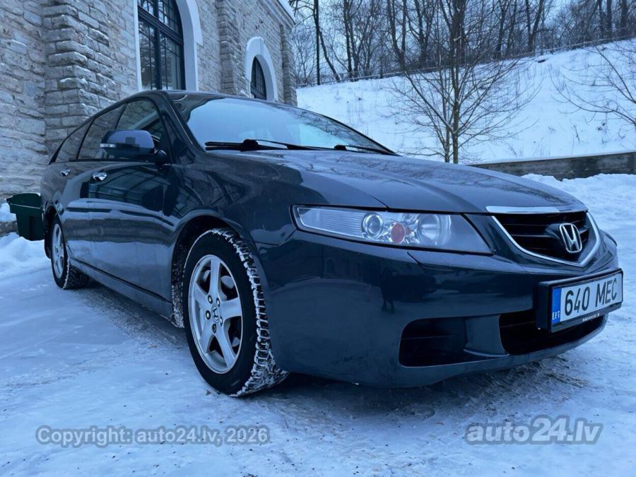 Pelēks Honda Accord 2004 Tallina, ar dzinēja tilpumu 2.00 L un nobraukumu 0 tūkst. km par 1249 €, foto 2 vietnē AUTOMOTO.COM.LV