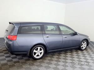 Pelēks Honda Accord 2004 Tallina, ar dzinēja tilpumu 2.00 L un nobraukumu 389 tūkst. km par 1199 €, foto 3 vietnē AUTOMOTO.COM.LV