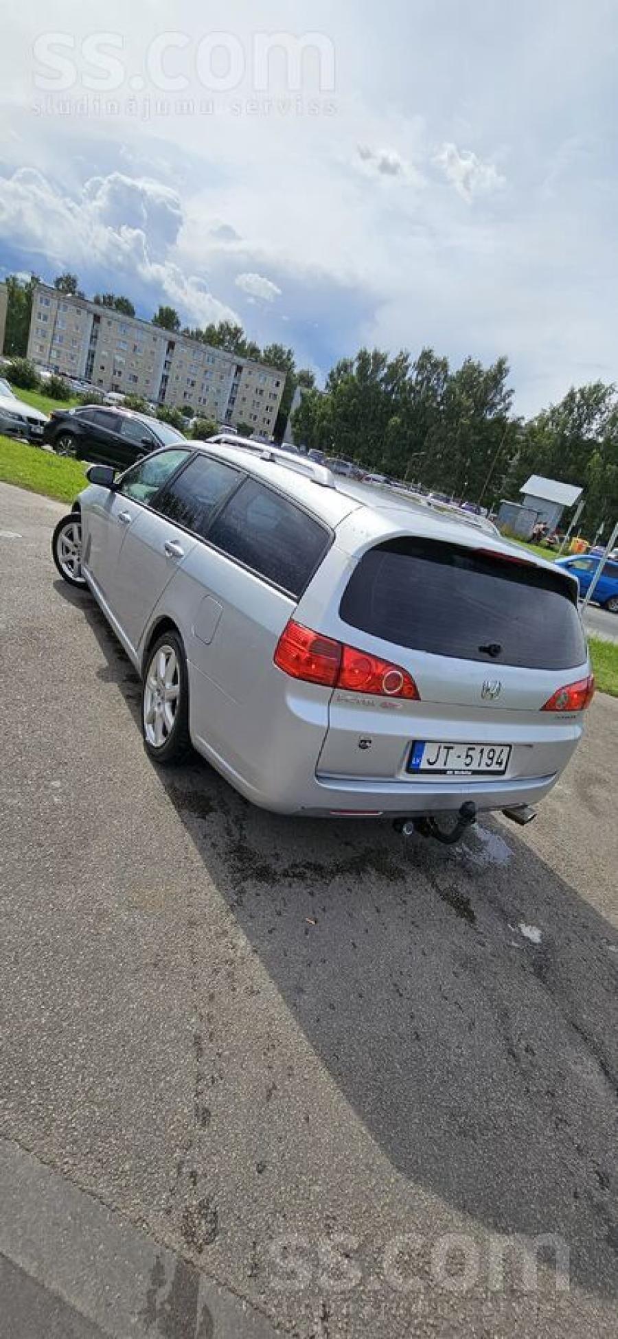 Grey Honda Accord 2004 in Riga, with an engine capacity of 2.20 L and mileage of 389 thousand km for 1200 €, photo 3 on AUTOMOTO.COM.LV