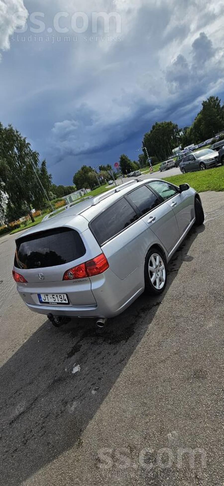 Grey Honda Accord 2004 in Riga, with an engine capacity of 2.20 L and mileage of 389 thousand km for 1200 €, photo 6 on AUTOMOTO.COM.LV