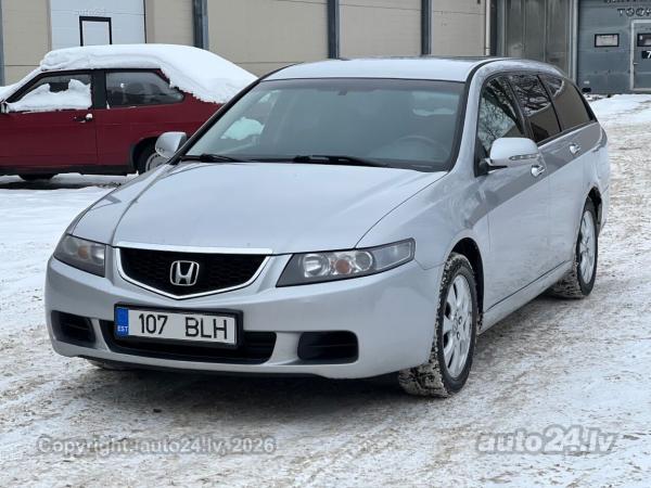Pelēks Honda Accord 2005 Narva, ar dzinēja tilpumu 2.20 L un nobraukumu 370 tūkst. km par 999 €, foto 1 vietnē AUTOMOTO.COM.LV