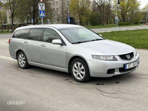 Grey Honda Accord 2005 in Narva, with an engine capacity of 2.20 L and mileage of 371 thousand km for 699 €, photo 3 on AUTOMOTO.COM.LV
