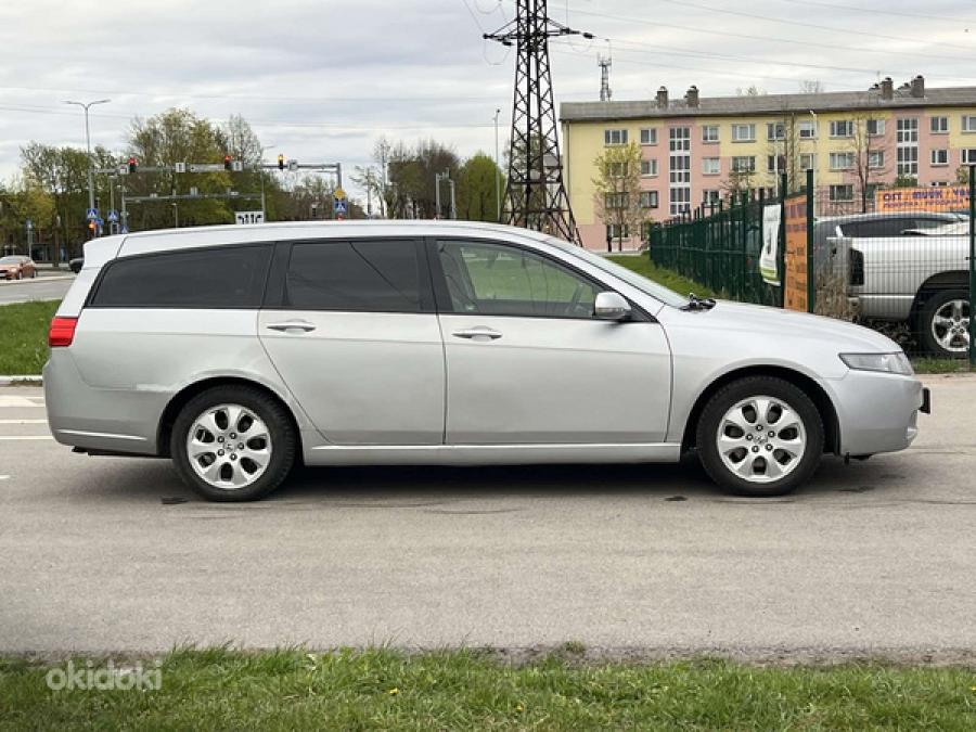 Grey Honda Accord 2005 in Narva, with an engine capacity of 2.20 L and mileage of 371 thousand km for 699 €, photo 6 on AUTOMOTO.COM.LV