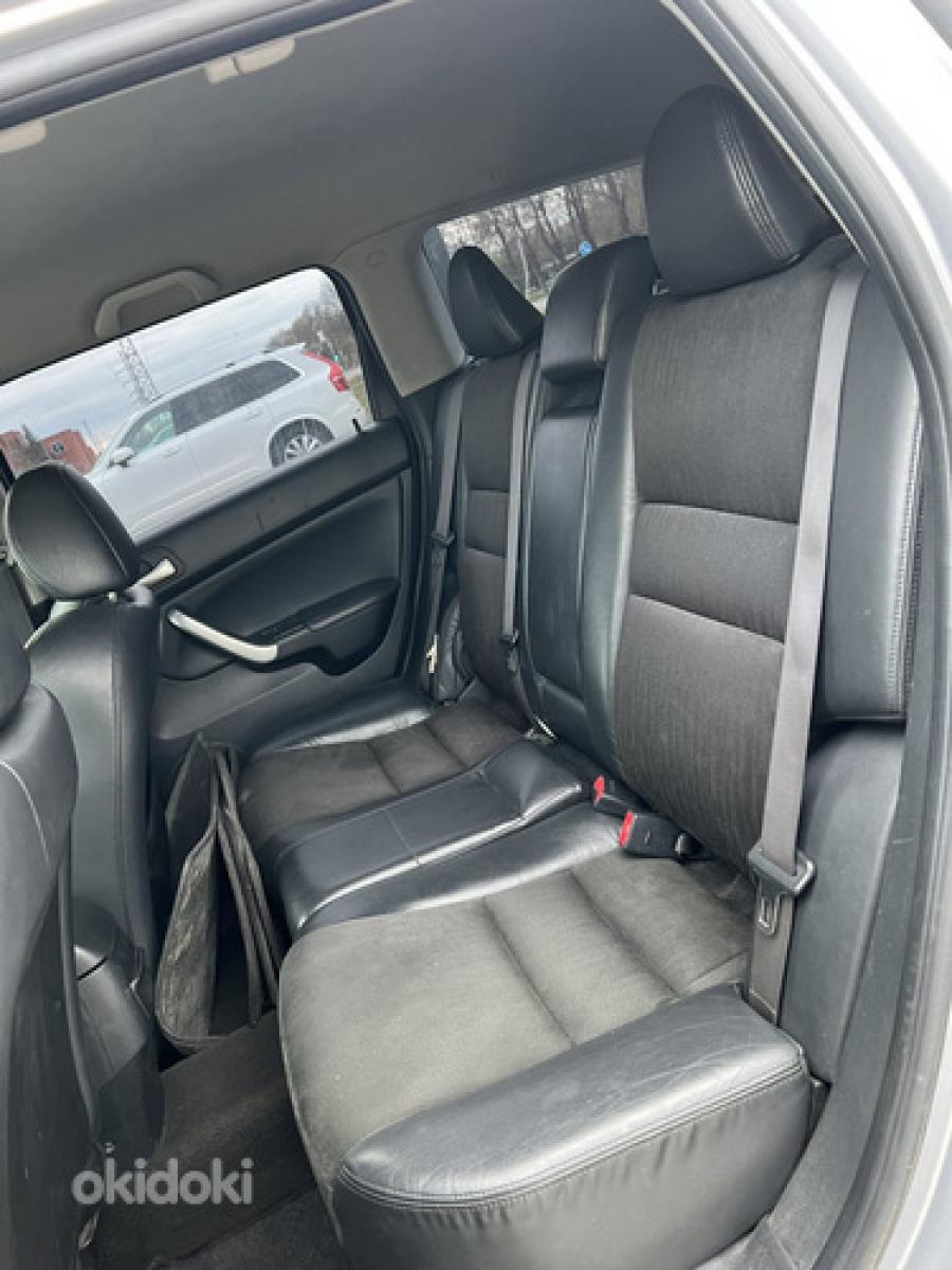 Grey Honda Accord 2005 in Narva, with an engine capacity of 2.20 L and mileage of 371 thousand km for 699 €, photo 12 on AUTOMOTO.COM.LV
