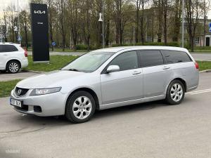 Grey Honda Accord 2005 in Narva, with an engine capacity of 2.20 L and mileage of 371 thousand km for 699 €, photo 13 on AUTOMOTO.COM.LV