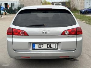 Grey Honda Accord 2005 in Narva, with an engine capacity of 2.20 L and mileage of 371 thousand km for 699 €, photo 20 on AUTOMOTO.COM.LV