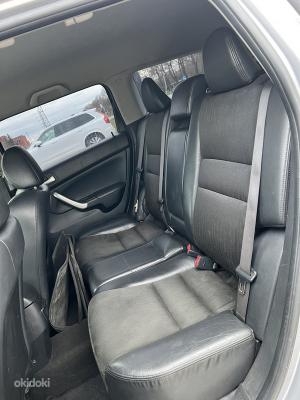 Grey Honda Accord 2005 in Narva, with an engine capacity of 2.20 L and mileage of 371 thousand km for 699 €, photo 23 on AUTOMOTO.COM.LV