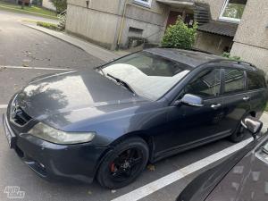 Pelēks Honda Accord 2005 Utena, ar dzinēja tilpumu 2.40 L un nobraukumu 269 tūkst. km par 950 €, foto 3 vietnē AUTOMOTO.COM.LV