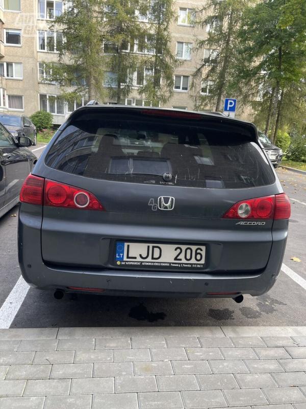 Pelēks Honda Accord 2005 Utena, ar dzinēja tilpumu 2.40 L un nobraukumu 269 tūkst. km par 950 €, foto 6 vietnē AUTOMOTO.COM.LV