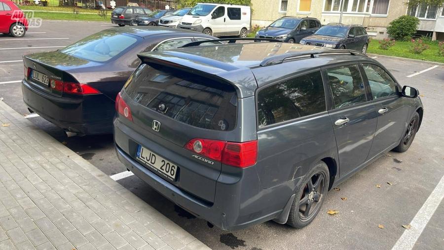 Pelēks Honda Accord 2005 Utena, ar dzinēja tilpumu 2.40 L un nobraukumu 269 tūkst. km par 950 €, foto 7 vietnē AUTOMOTO.COM.LV