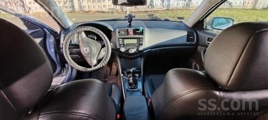 Pelēks Honda Accord 2006 Rīga, ar dzinēja tilpumu 2.00 L un nobraukumu 350 tūkst. km par 3550 €, foto 5 vietnē AUTOMOTO.COM.LV