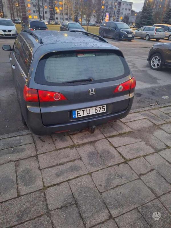 Pelēks Honda Accord 2006 Šauļi, ar dzinēja tilpumu 2.20 L un nobraukumu 357 tūkst. km par 800 €, foto 3 vietnē AUTOMOTO.COM.LV