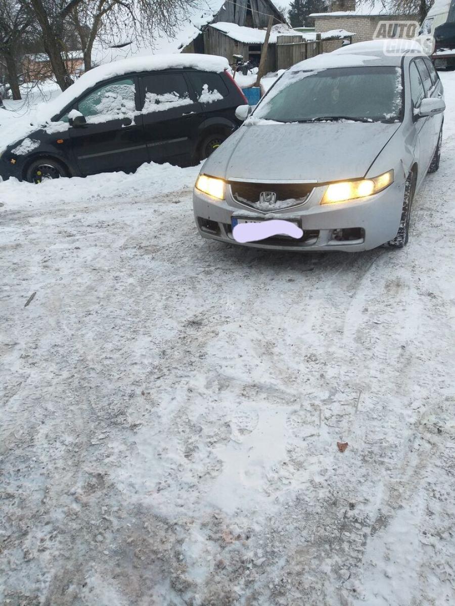 Pelēks Honda Accord 2006 Viļņa, ar dzinēja tilpumu 2.20 L un nobraukumu 258 tūkst. km par 750 €, foto 1 vietnē AUTOMOTO.COM.LV