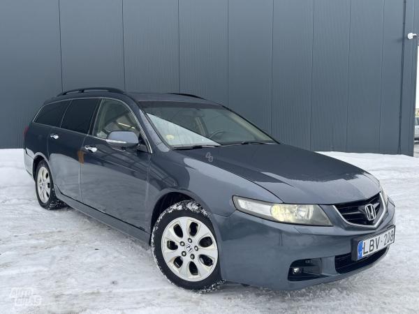 Pelēks Honda Accord 2006 Panevēža, ar dzinēja tilpumu 2.20 L un nobraukumu 364 tūkst. km par 1450 €, foto 1 vietnē AUTOMOTO.COM.LV