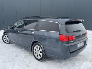 Grey Honda Accord 2006 in Panevezys, with an engine capacity of 2.20 L and mileage of 364 thousand km for 1450 €, photo 9 on AUTOMOTO.COM.LV