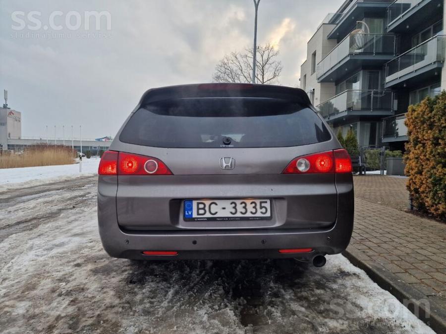 Pelēks Honda Accord 2007 Rīga, ar dzinēja tilpumu 2.00 L un nobraukumu 319 tūkst. km par 900 €, foto 4 vietnē AUTOMOTO.COM.LV