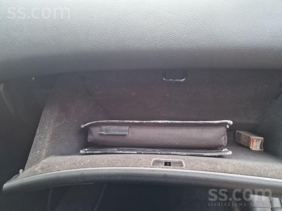 Pelēks Honda Accord 2007 Rīga, ar dzinēja tilpumu 2.00 L un nobraukumu 319 tūkst. km par 900 €, foto 19 vietnē AUTOMOTO.COM.LV