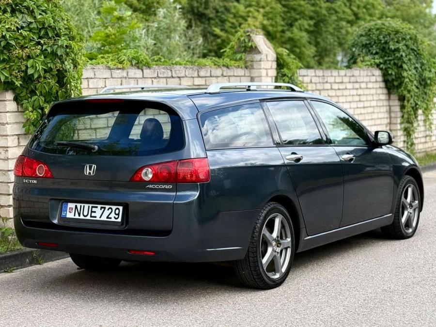 Pelēks Honda Accord 2007 Kauņa, ar dzinēja tilpumu 2.20 L un nobraukumu 326 tūkst. km par 3000 €, foto 5 vietnē AUTOMOTO.COM.LV
