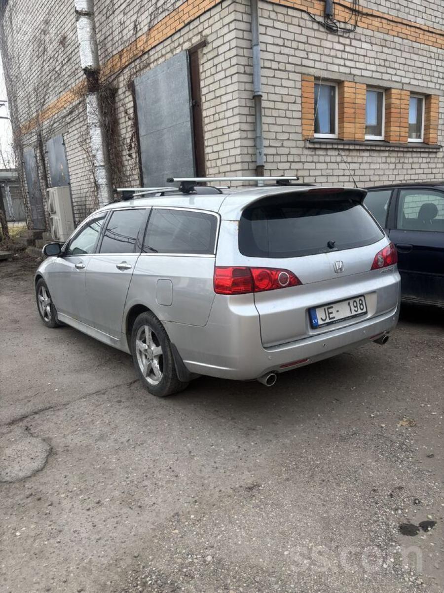 Pelēks Honda Accord 2007 Jelgava, ar dzinēja tilpumu 2.40 L un nobraukumu 283 tūkst. km par 350 €, foto 5 vietnē AUTOMOTO.COM.LV
