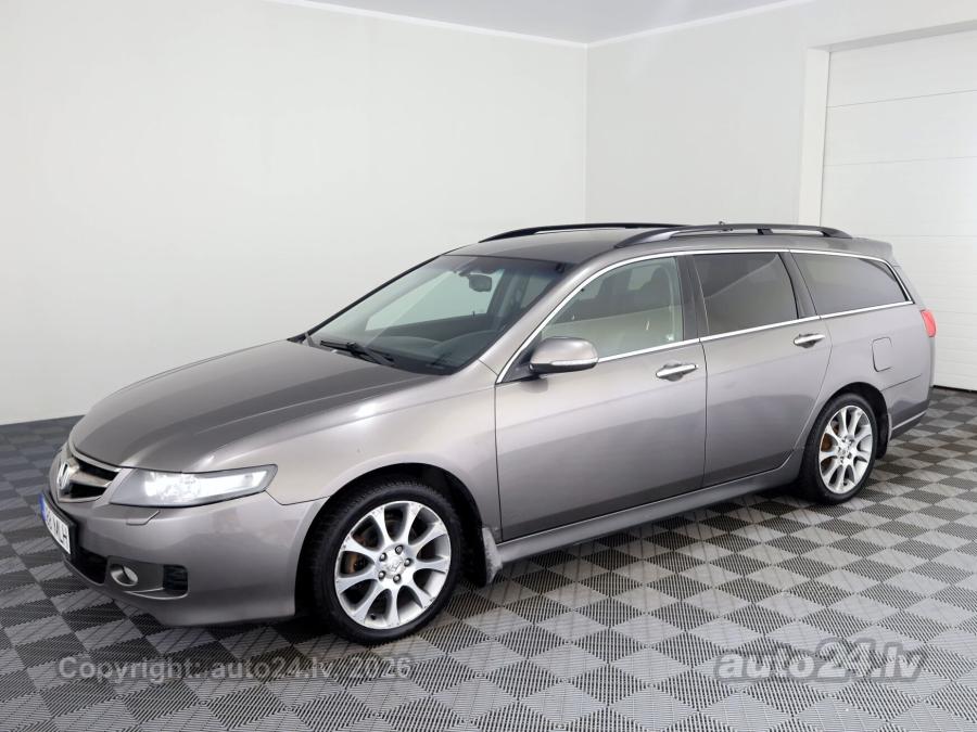 Grey Honda Accord 2008 in Tallinn, with an engine capacity of 2.00 L and mileage of 394 thousand km for 1199 €, photo 3 on AUTOMOTO.COM.LV