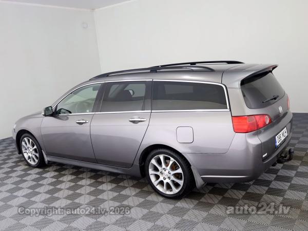 Grey Honda Accord 2008 in Tallinn, with an engine capacity of 2.00 L and mileage of 394 thousand km for 1199 €, photo 4 on AUTOMOTO.COM.LV