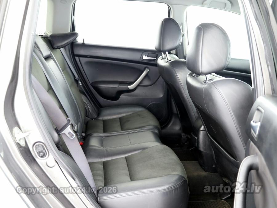 Grey Honda Accord 2008 in Tallinn, with an engine capacity of 2.00 L and mileage of 394 thousand km for 1199 €, photo 8 on AUTOMOTO.COM.LV