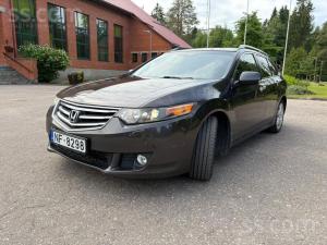 Grey Honda Accord 2008 in Talsi, with an engine capacity of 2.20 L and mileage of 326 thousand km for 2850 €, photo 4 on AUTOMOTO.COM.LV