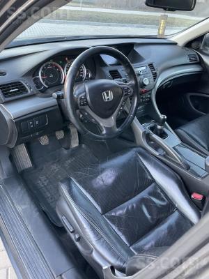 Grey Honda Accord 2008 in Talsi, with an engine capacity of 2.20 L and mileage of 326 thousand km for 2850 €, photo 7 on AUTOMOTO.COM.LV