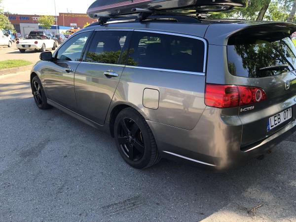 Pelēks Honda Accord 2008 Šauļi, ar dzinēja tilpumu 2.20 L un nobraukumu 371 tūkst. km par 1750 €, foto 5 vietnē AUTOMOTO.COM.LV