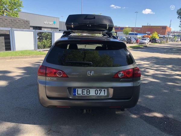 Pelēks Honda Accord 2008 Šauļi, ar dzinēja tilpumu 2.20 L un nobraukumu 371 tūkst. km par 1750 €, foto 6 vietnē AUTOMOTO.COM.LV