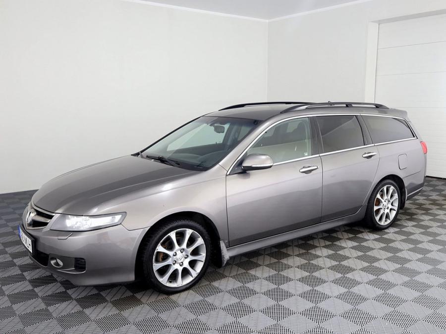 Pelēks Honda Accord 2008 Tallina, ar dzinēja tilpumu 2.00 L un nobraukumu 394 tūkst. km par 1099 €, foto 10 vietnē AUTOMOTO.COM.LV