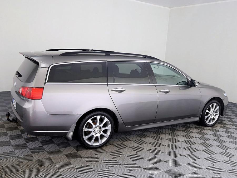 Pelēks Honda Accord 2008 Tallina, ar dzinēja tilpumu 2.00 L un nobraukumu 394 tūkst. km par 1099 €, foto 11 vietnē AUTOMOTO.COM.LV