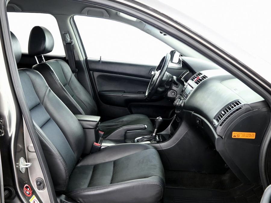 Pelēks Honda Accord 2008 Tallina, ar dzinēja tilpumu 2.00 L un nobraukumu 394 tūkst. km par 1099 €, foto 14 vietnē AUTOMOTO.COM.LV