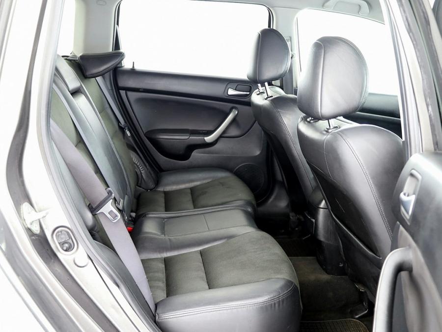 Pelēks Honda Accord 2008 Tallina, ar dzinēja tilpumu 2.00 L un nobraukumu 394 tūkst. km par 1099 €, foto 15 vietnē AUTOMOTO.COM.LV