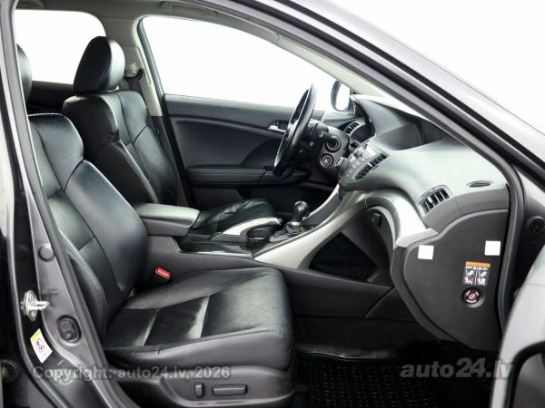 Pelēks Honda Accord 2009 Tallina, ar dzinēja tilpumu 2.20 L un nobraukumu 346 tūkst. km par 2499 €, foto 6 vietnē AUTOMOTO.COM.LV