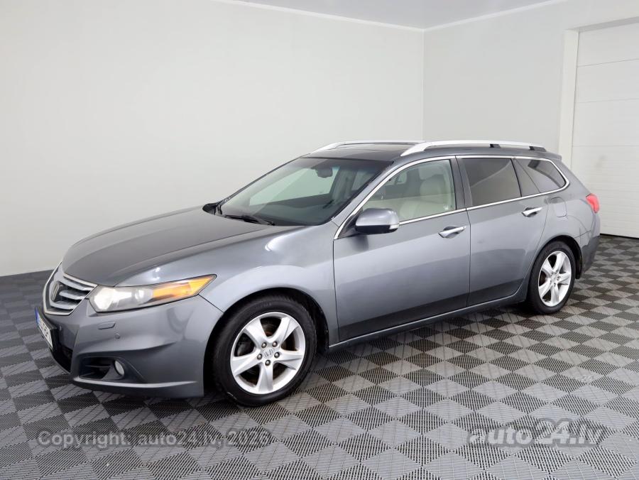 Grey Honda Accord 2009 in Tallinn, with an engine capacity of 2.20 L and mileage of 269 thousand km for 1999 €, photo 3 on AUTOMOTO.COM.LV