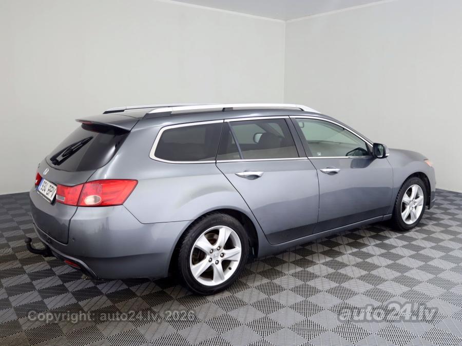 Grey Honda Accord 2009 in Tallinn, with an engine capacity of 2.20 L and mileage of 269 thousand km for 1999 €, photo 4 on AUTOMOTO.COM.LV